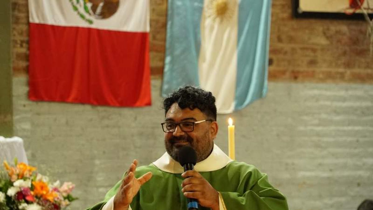 El Padre Alejandro dio su última misa en Luis Guillón