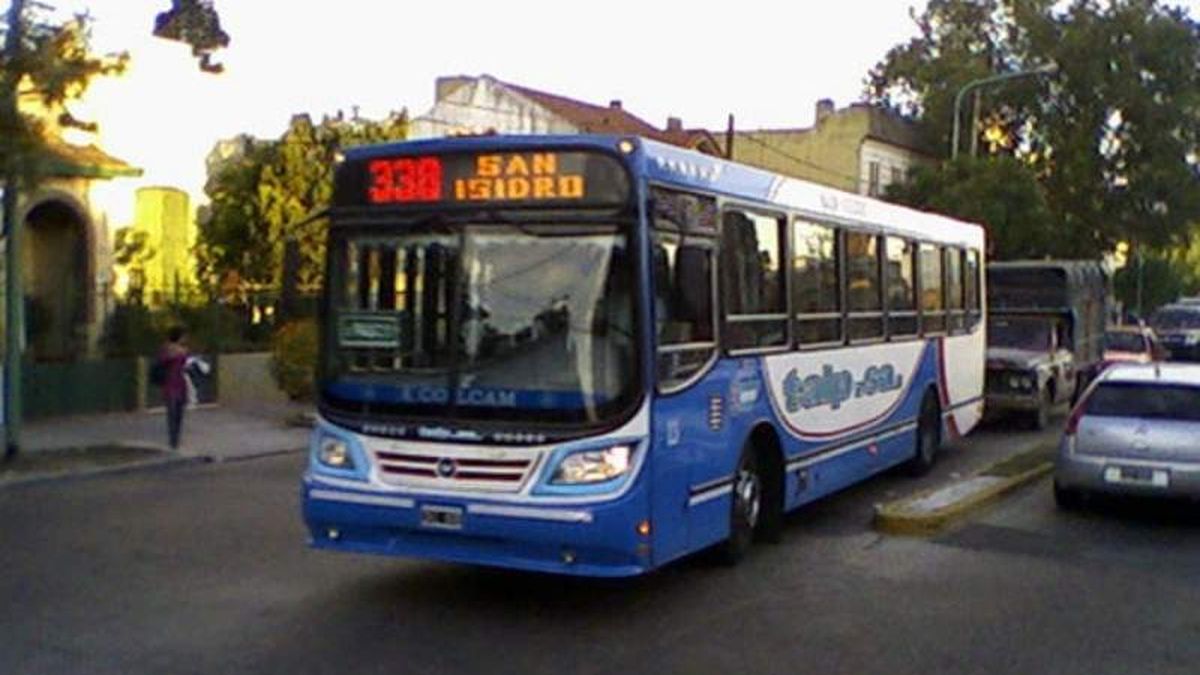 Tras un conflicto con los trabajadores, las líneas 338 y 406 vuelven a ...