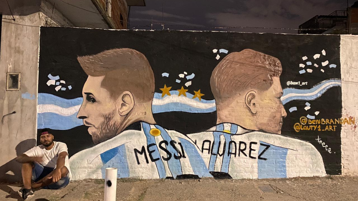 Lomas ya tiene un mural con Messi y Julián Álvarez: dónde queda