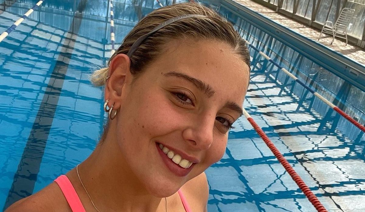 Orgullo de Lomas de Zamora: una joven nadadora ganó tres medallas en ...