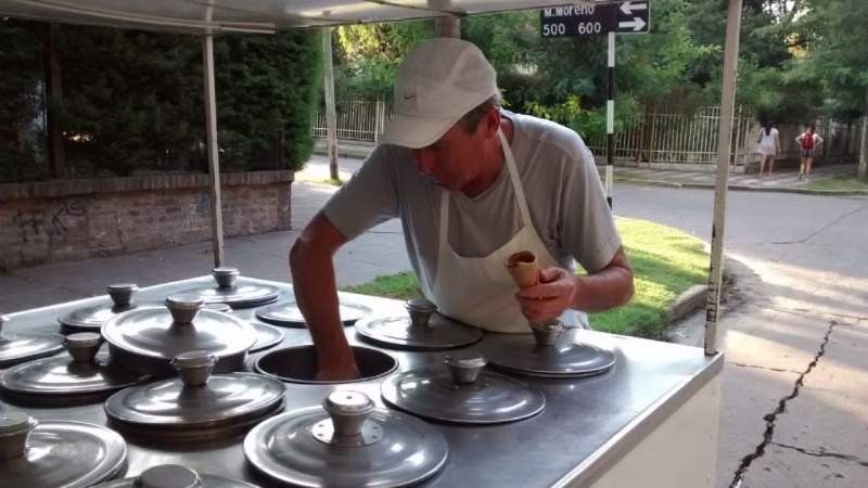 El heladero que se volvió parte de la familia de todos