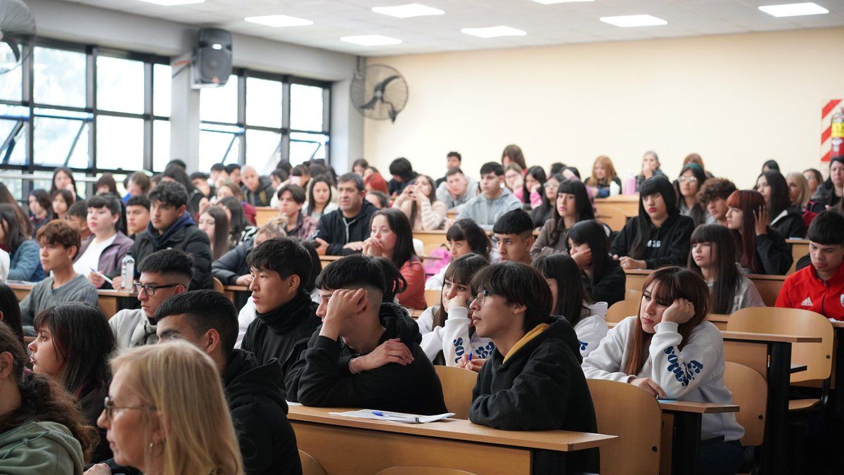 La Universidad de Lomas avanza con programas de alfabetización en Ezeiza