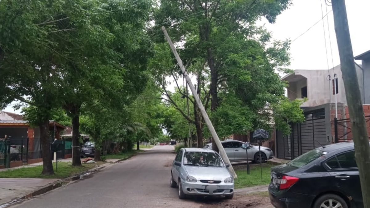 Almirante Brown: vecinos de Glew reclaman a Edesur por un poste que ...