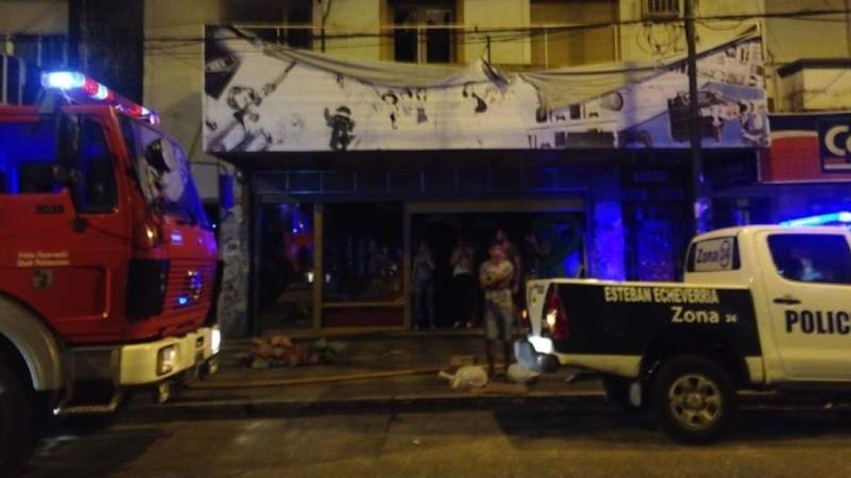 Imagenes exclusivas del incendio en Monte Grande