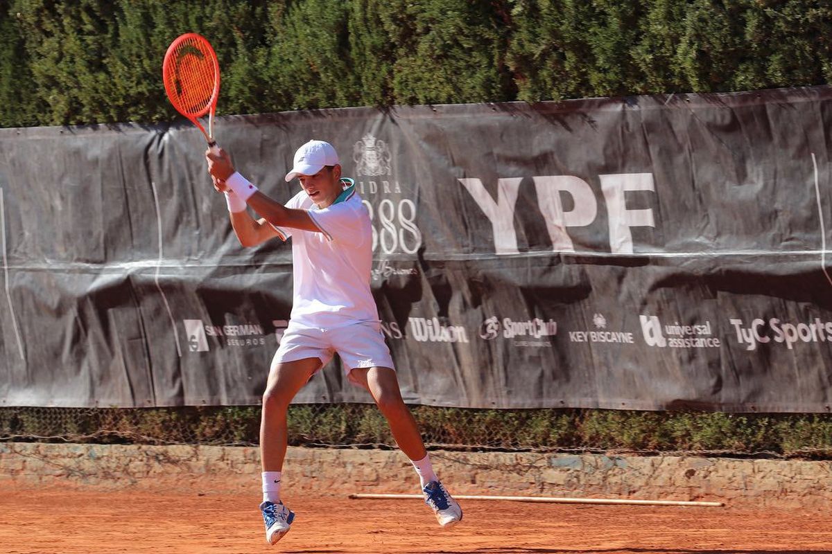 Tenista de Canning: tiene 18 años, superó una enfermedad que parecía ...