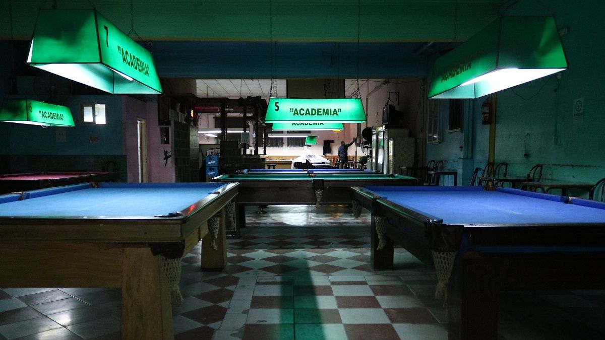 La resistencia de los pools de Monte Grande: fueron furor y ahora son ...