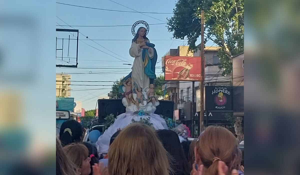 Monte Grande: así fue la procesión por el Día de la Virgen