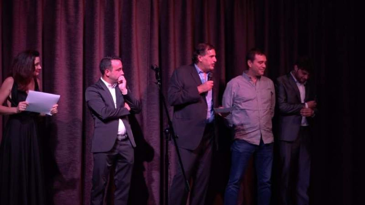 Ricardo Varela fue homenajeado como socio fundador