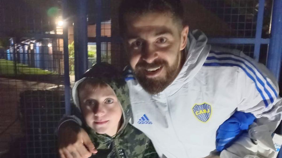 Un vecinito de Luis Guillón se hizo amigo de su ídolo del básquet: su historia