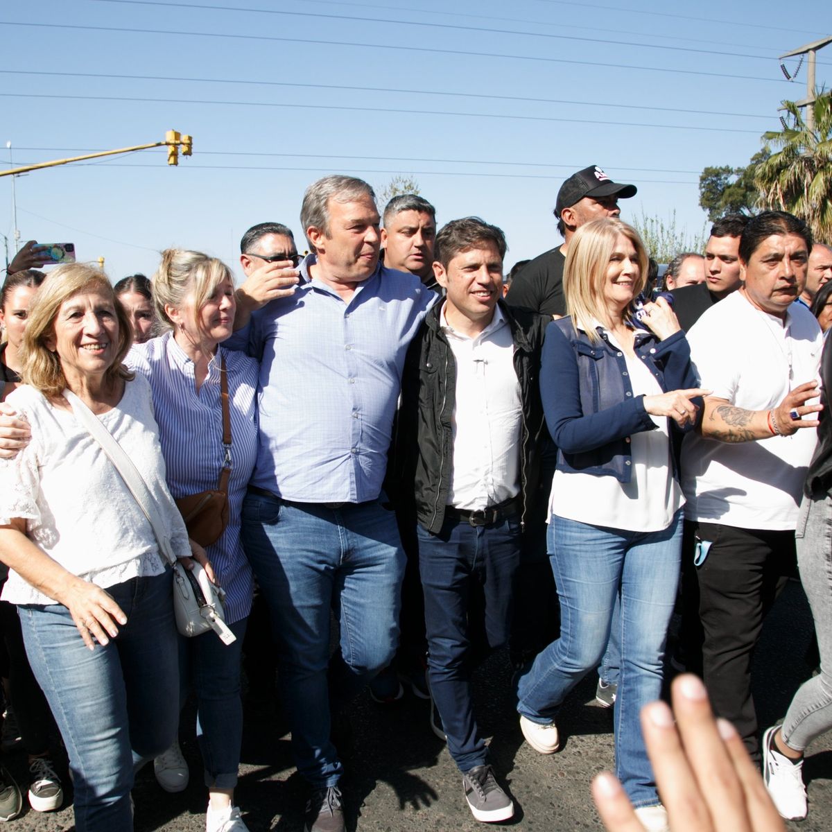 Axel Kicillof y Mariano Cascallares encabezaron una multitudinaria ...